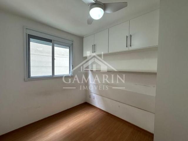 Apartamento de 43m², 2 dormitórios, armário planejados, vaga de garagem