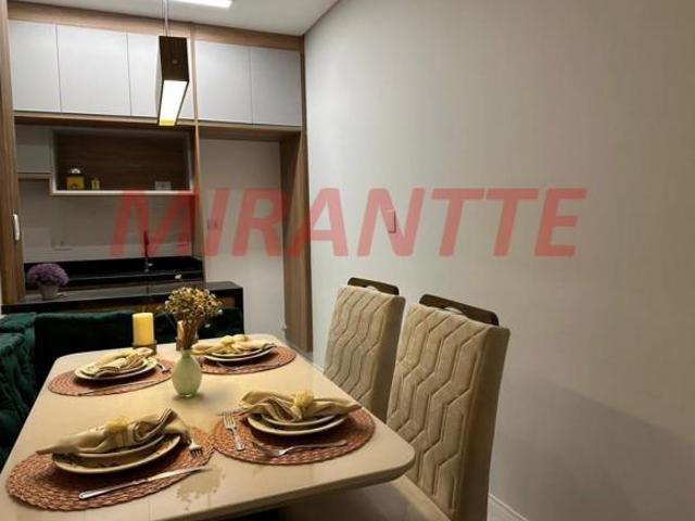 Apartamento de 43m² com 2 quartos