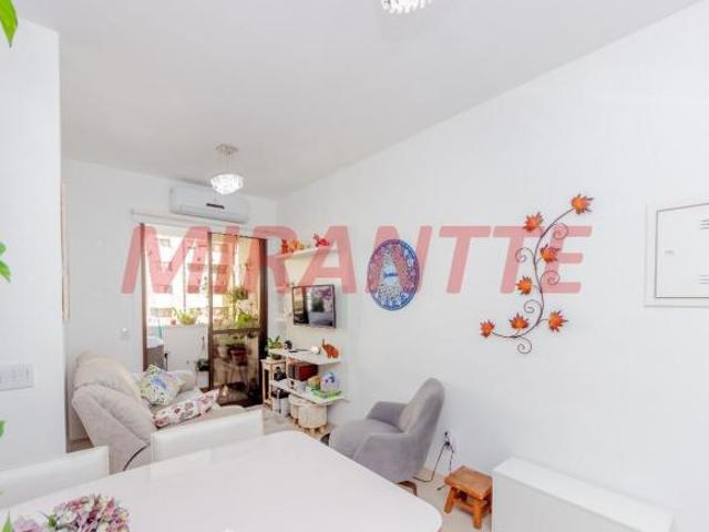 Apartamento de 43m² com 2 quartos
