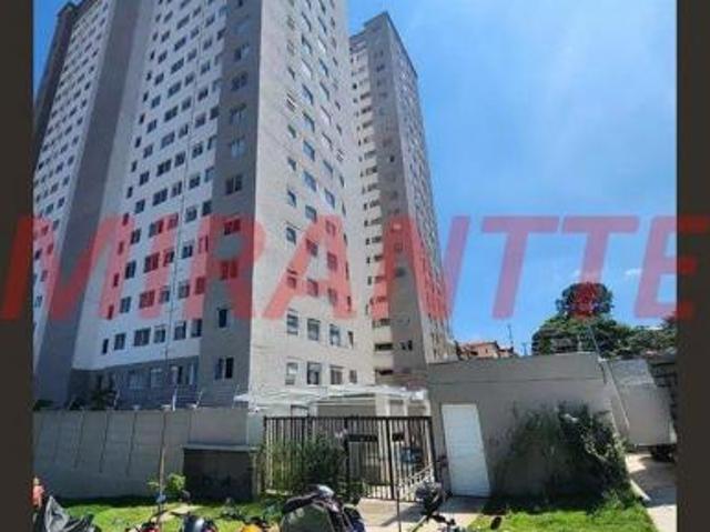 Apartamento de 43m² com 2 quartos