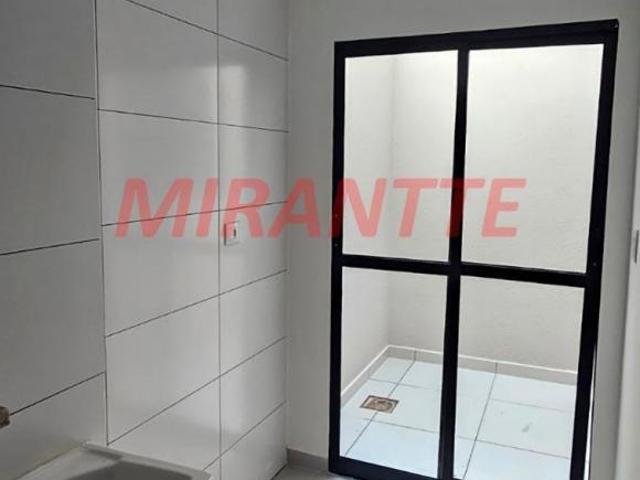 Apartamento de 43m² com 2 quartos