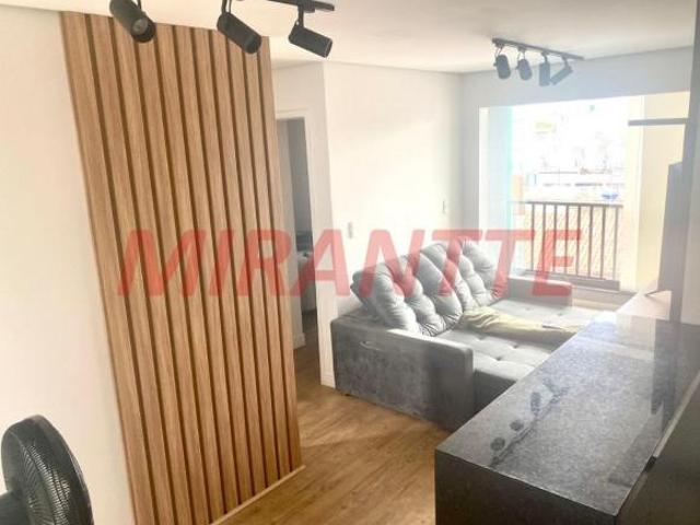 Apartamento de 43m² com 2 quartos