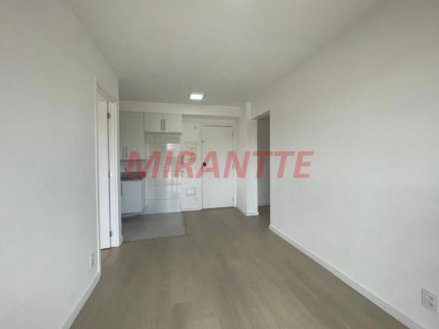 Apartamento de 43m² com 2 quartos