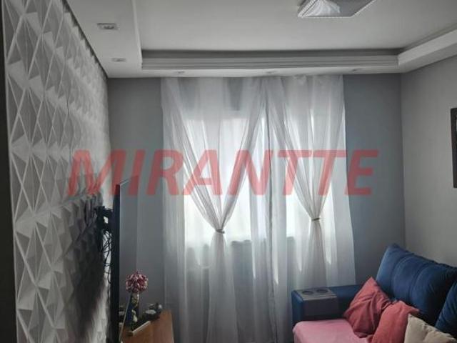 Apartamento de 43m² com 2 quartos