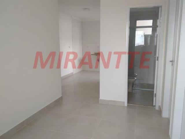 Apartamento de 43m² com 2 quartos