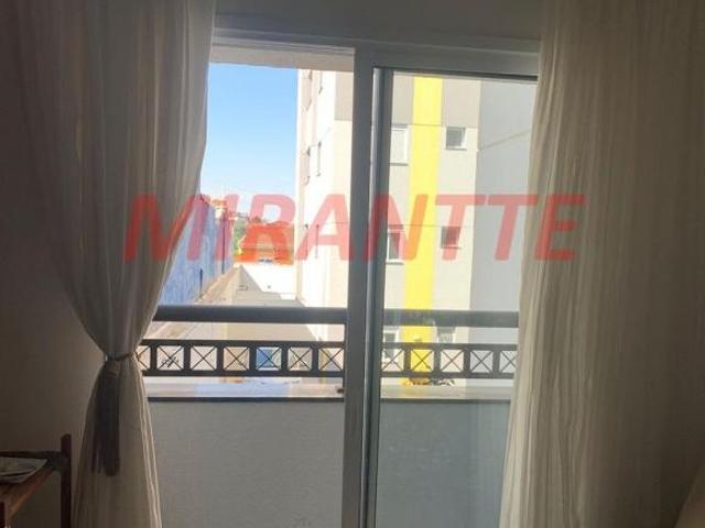 Apartamento de 43m² com 2 quartos