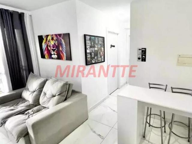 Apartamento de 40m² com 2 quartos