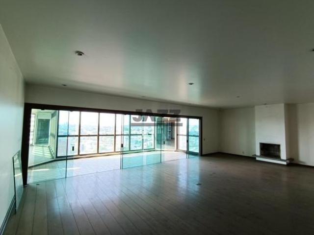 Apartamento de 410m² no Cambuí em Campinas com 4 Suítes