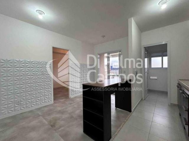 Apartamento de 41m² com 1 quarto, 1 vaga para locação e venda no bairro Liberdade