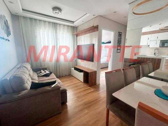 Apartamento de 41m² com 2 quartos