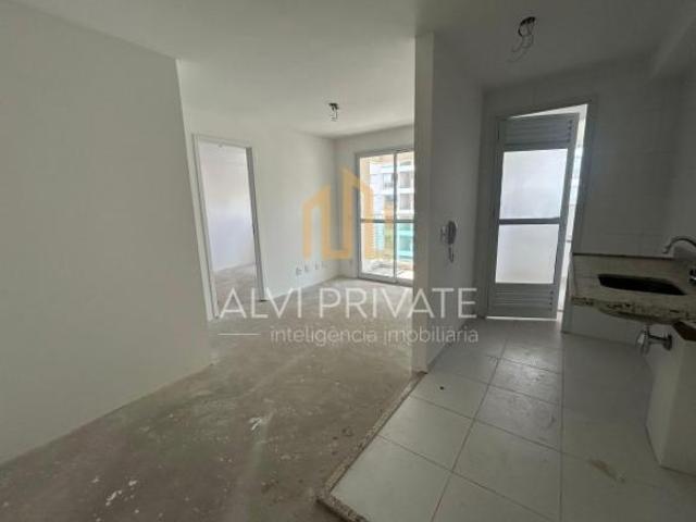 Apartamento de 41m², na Barra Funda 1 dormitório, 1 vaga de garagem, próximo ao metro