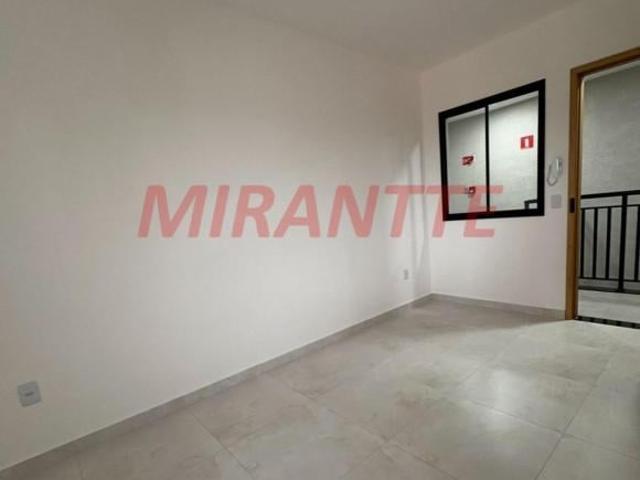 Apartamento de 42m² com 2 quartos