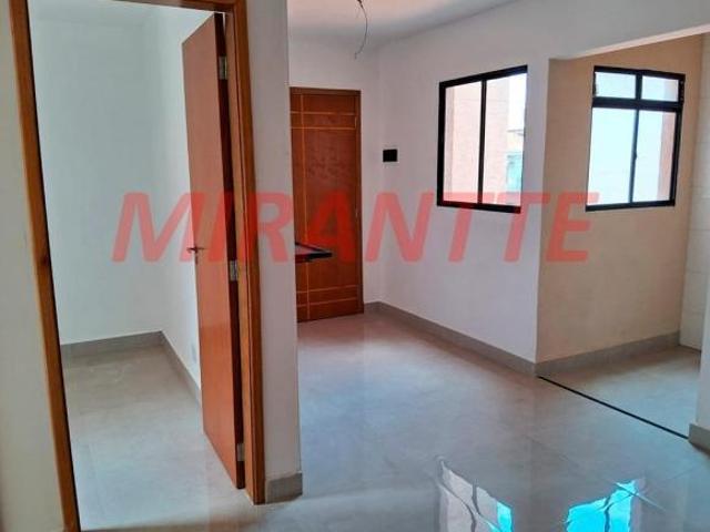 Apartamento de 42m² com 2 quartos