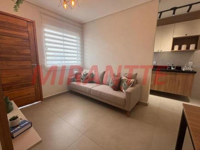 Apartamento de 42m² com 2 quartos
