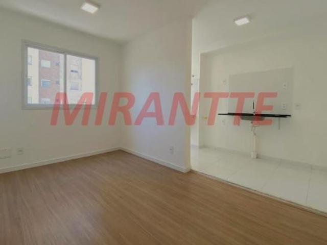 Apartamento de 42m² com 2 quartos