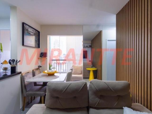 Apartamento de 42m² com 2 quartos