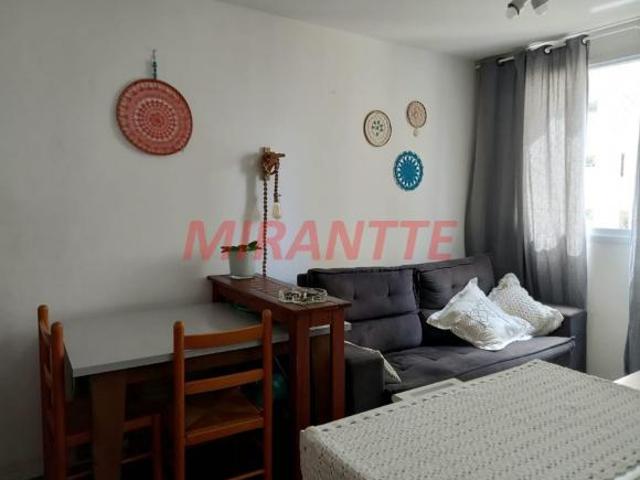 Apartamento de 44m² com 2 quartos