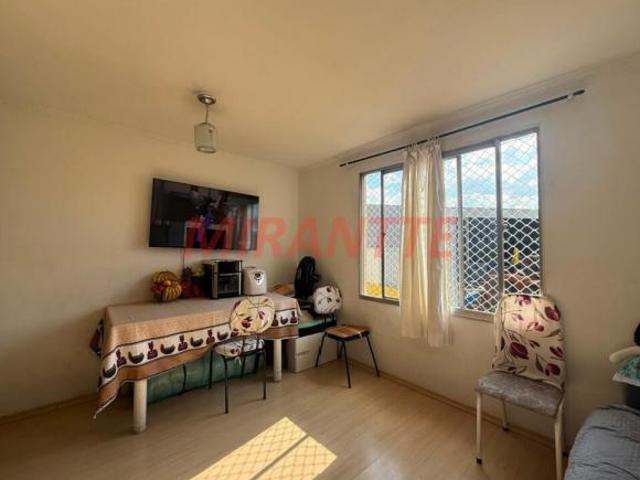 Apartamento de 44m² com 2 quartos