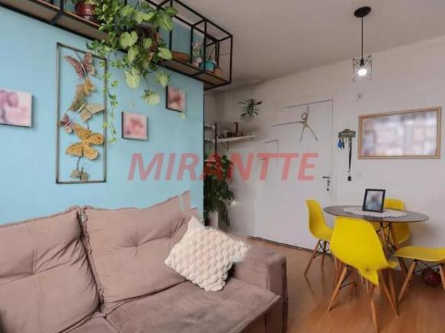 Apartamento de 44m² com 2 quartos