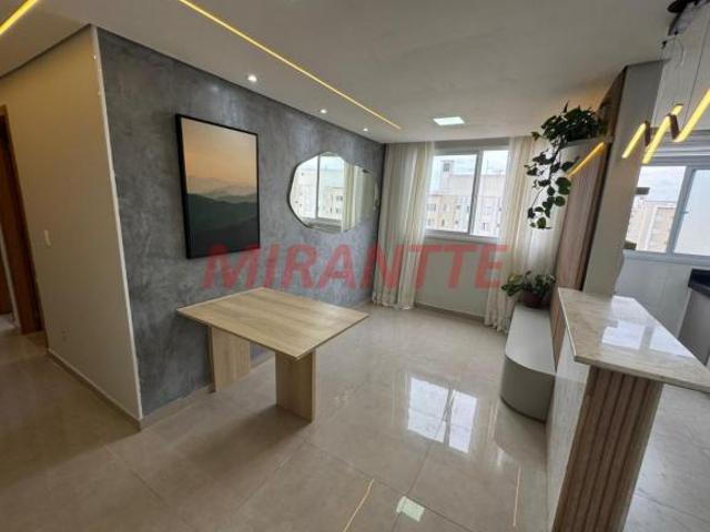 Apartamento de 44m² com 2 quartos
