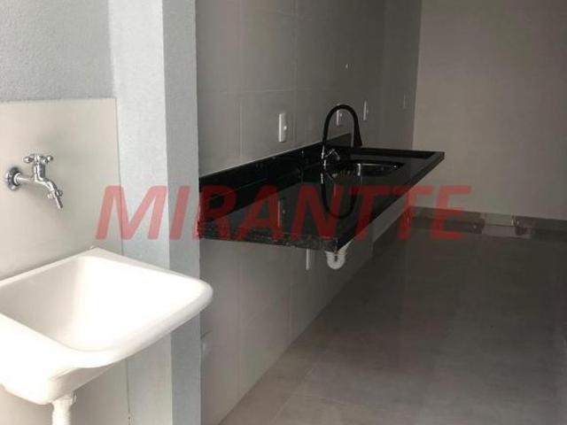Apartamento de 44m² com 2 quartos