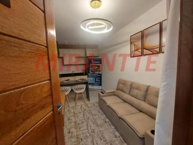 Apartamento de 44m² com 2 quartos