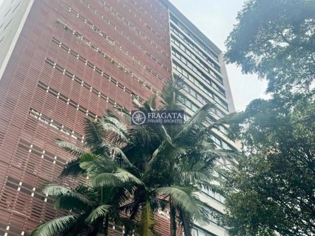 Apartamento de 455 m², 3 vagas distante 1 quadra da Avenida Paulista