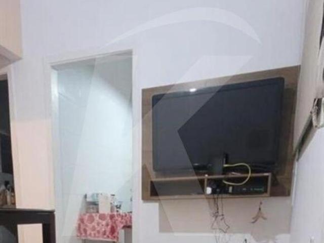 Apartamento de 45 mts², 2 quartos, 1 vaga, prédio antigo, ao lado do metrô, no Jardim São Paulo