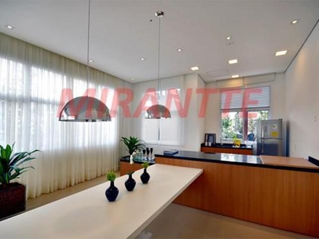 Apartamento de 45m² com 3 quartos