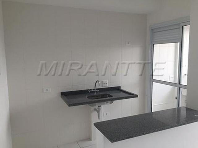 Apartamento de 46m² com 2 quartos