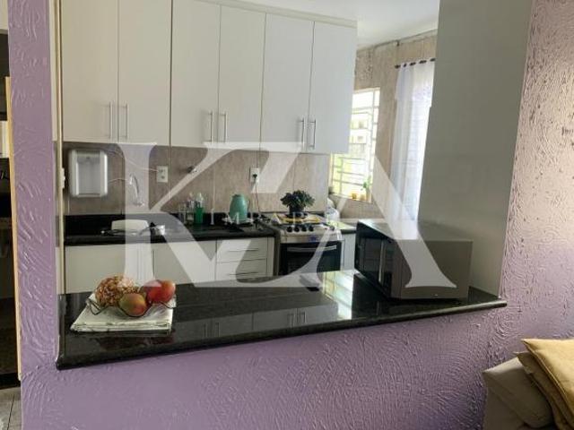 Apartamento de 48 m2, com 2 quartos, 1 sala, 1 banheiro e 1 vaga de garagem coberta Con Morada das V