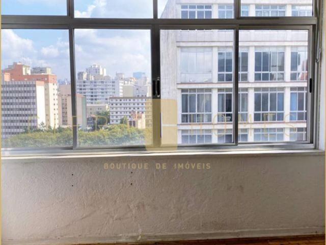 Apartamento de 48 m² Liberdade São Paulo, à venda por R$ 300.000 ou aluguel por R$ 2.000