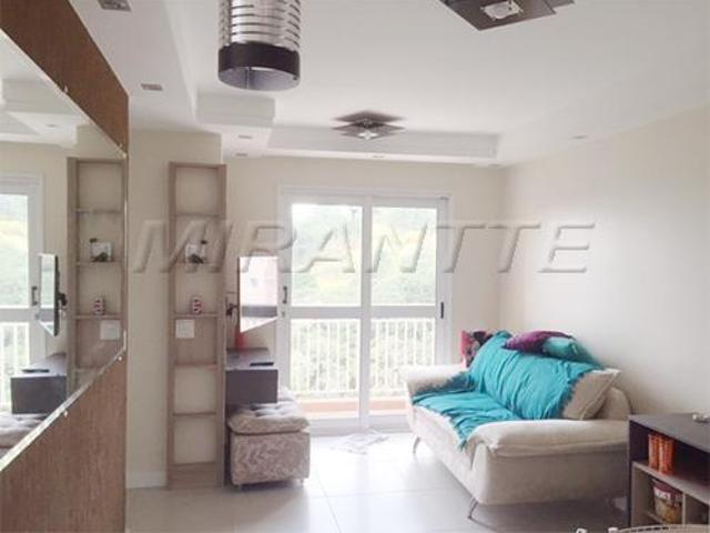 Apartamento de 48m² com 2 quartos