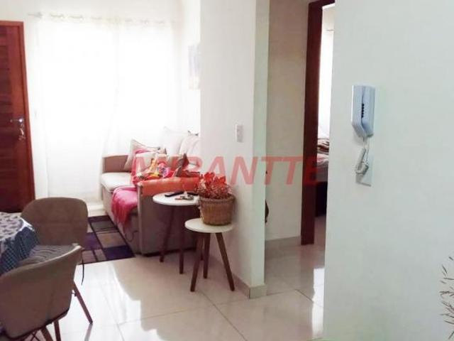 Apartamento de 48m² com 2 quartos