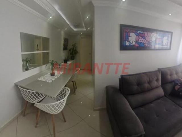 Apartamento de 48m² com 2 quartos