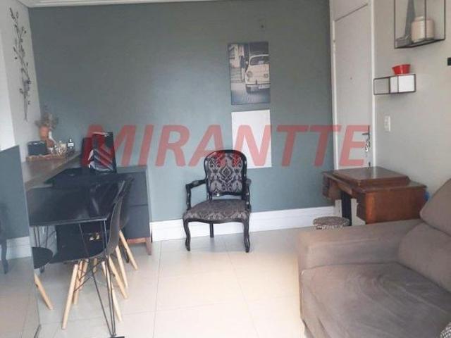 Apartamento de 49m² com 2 quartos