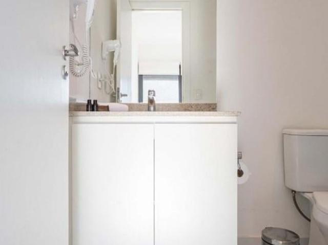 Apartamento de 49m² à Venda no Condomínio Downtown Genebra, São Paulo