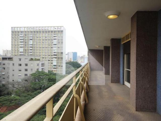 Apartamento de 4 dorm e 3 vagas na Av Higienópolis
