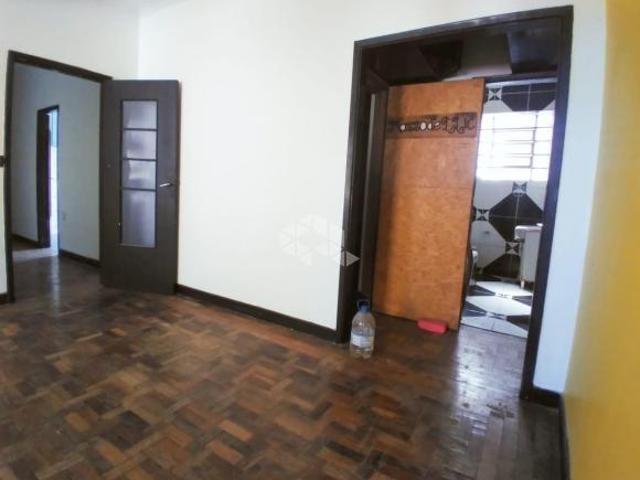 Apartamento de 4 dormitórios no Centro Histórico