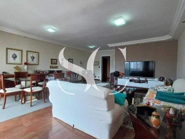 Apartamento de 4 dormitórios no Embaré