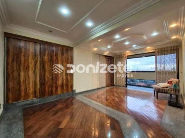 Apartamento de 4 Dormitórios com 2 Vagas no Jardim, Santo André – Financiável
