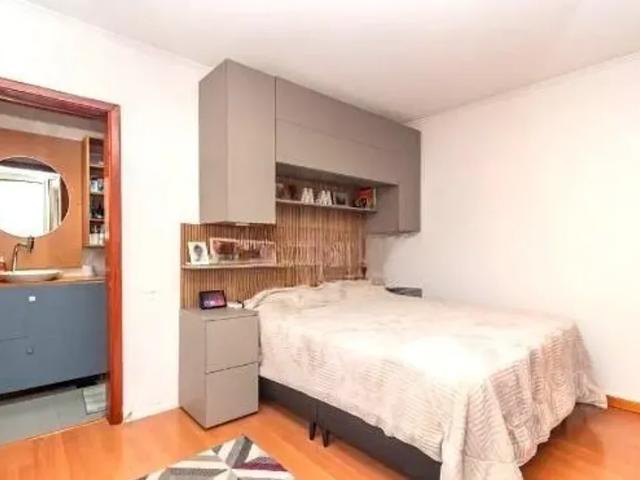 Apartamento de 4 dormitórios e vaga no Jardim do Salso