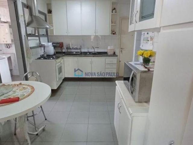 Apartamento de 4 dormitórios, suíte e 2 vagas de garagem a 500 metros do metrô São Judas!