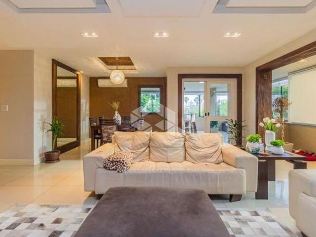 Apartamento de 4 dormitórios, 1 suíte e 3 vagas no bairro Jardim Lindóia em Porto Alegre RS!