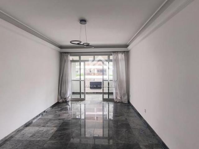 Apartamento de 4 dormitórios, 228 m2 área útil na Ponta da Praia, em Santos!