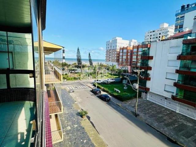 Apartamento de 4 dormitórios 2 suítes com 2 box/vaga de garagem no Centro de Capão da Canoa