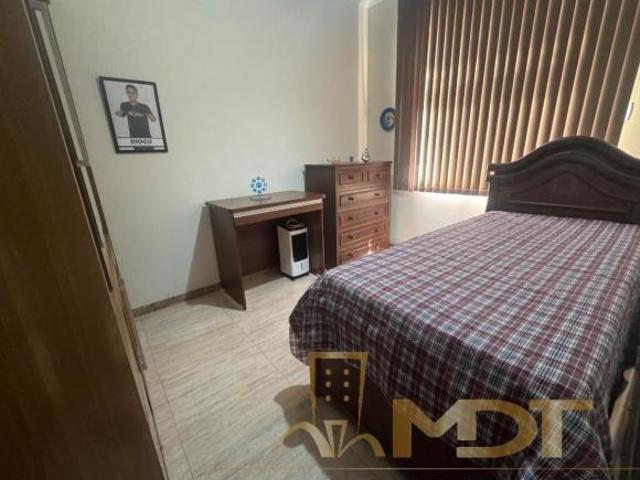 Apartamento de 4 Quartos, 3 vagas, 2 banheiros e 1 Suíte no bairro Castelo