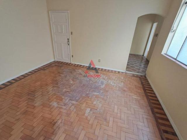 Apartamento de 4 quartos, 94m² no bairro Santa Helena, em Juiz de Fora