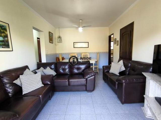 Apartamento de 4 quartos com 1 suíte na Enseada