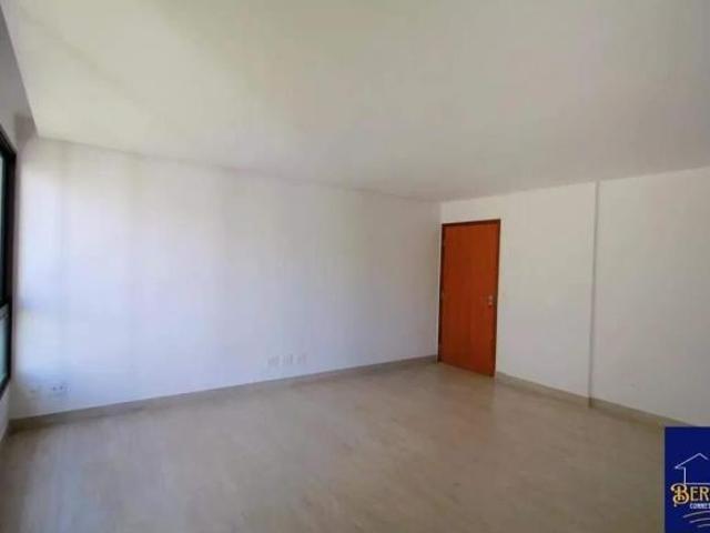 Apartamento de 4 Quartos com 2 Suítes no Bairro Serra
